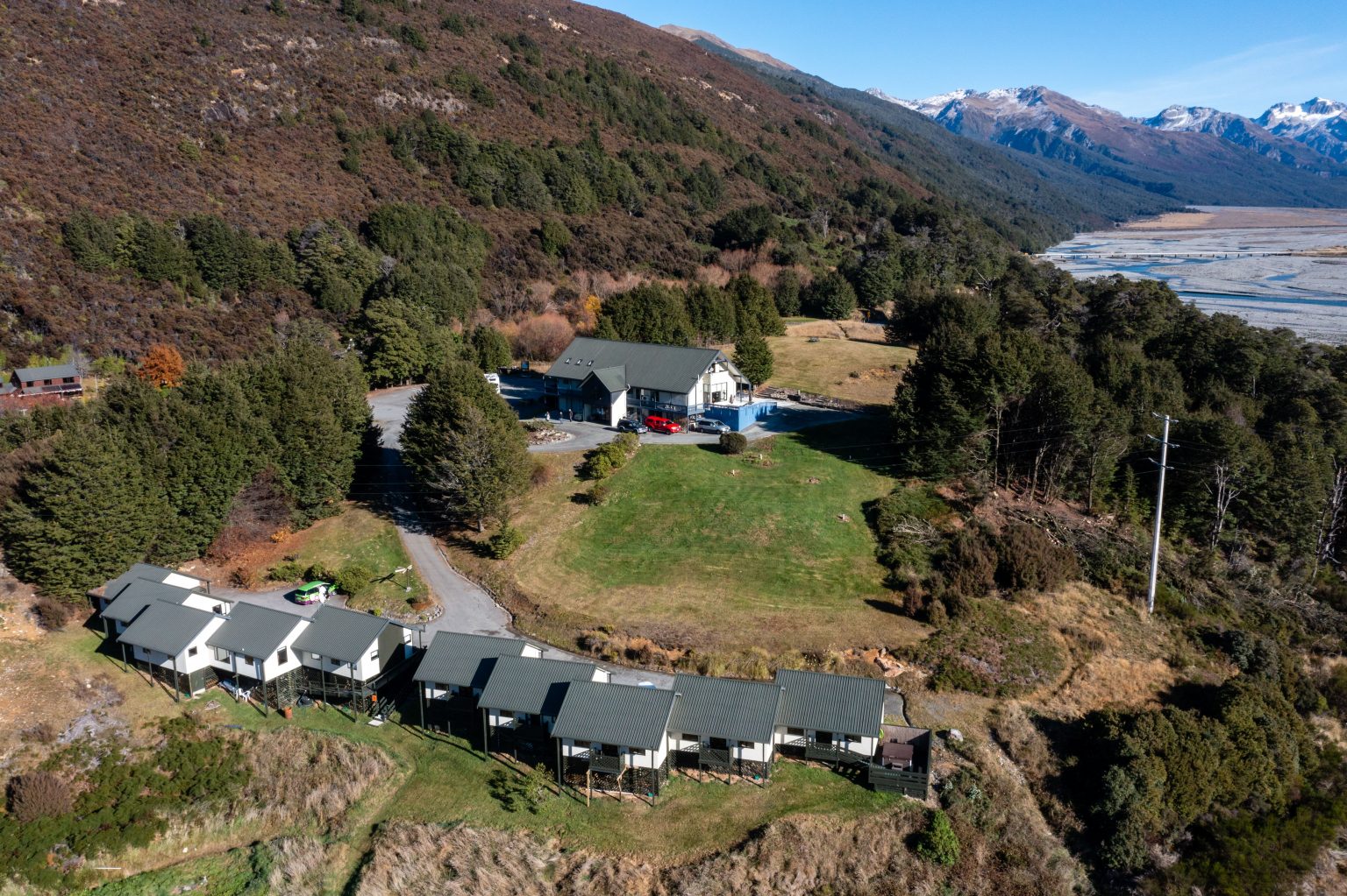 The Bealey Hotel | Arthurs Pass Accomodation | Restaurant | Bar