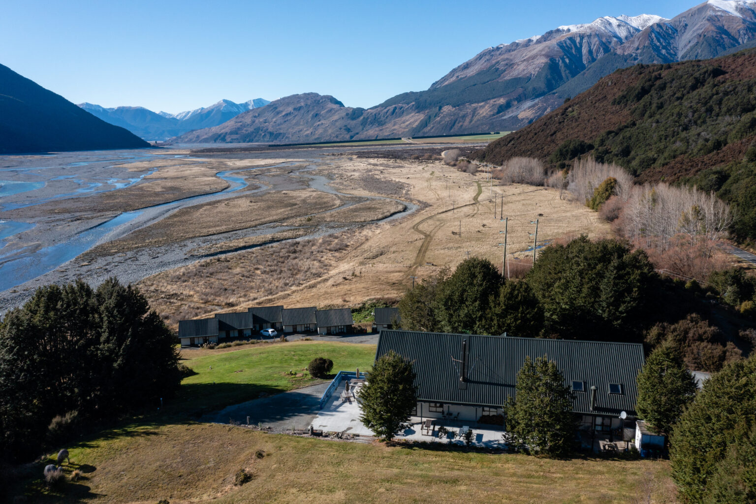 The Bealey Hotel | Arthurs Pass Accomodation | Restaurant | Bar